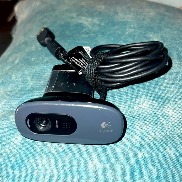 Logitech | Computers, Laptops & Parts | Logitech Hd Webcam 72p Model Vu008 Built In Microphone ...